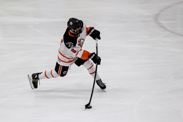 Butte Cobras sign Osseo d-man Carson Streich – Ludwig Media